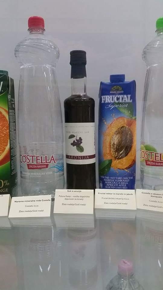 Osmič zlata izvirska voda Rogla in prvič zlat sok aronije - Novice.si