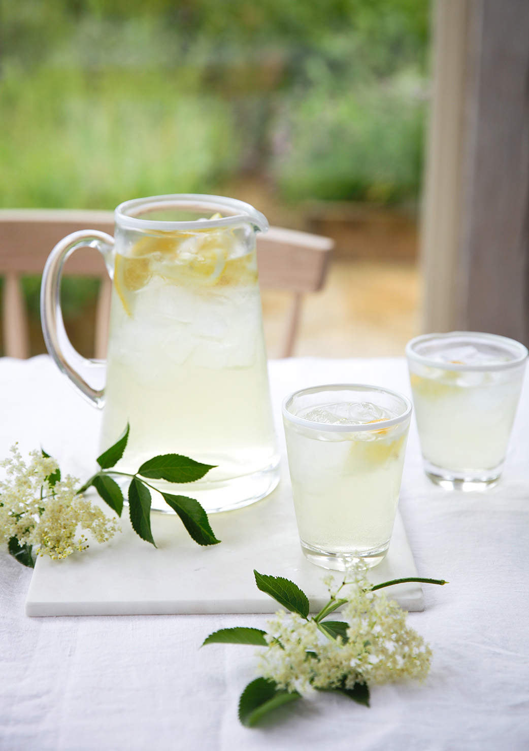 Elderflower-Cordial-Recipe - Novice.si