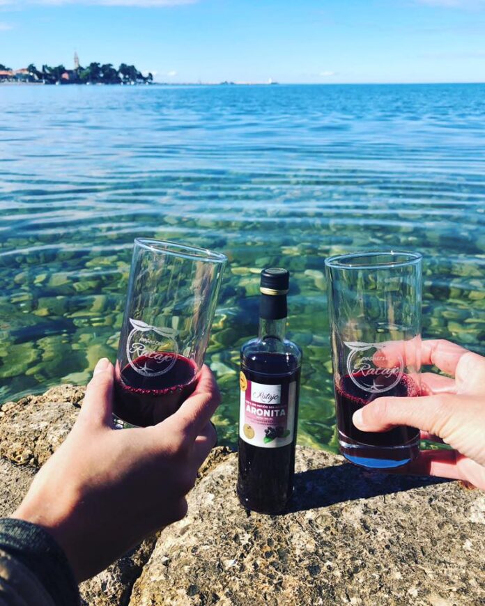 Med najboljšimi na Agri tudi Voda Rogla, Aronita in sokovi Vitala ...