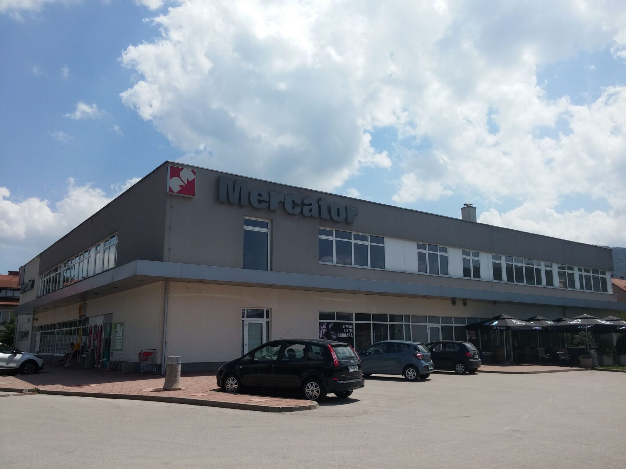 ŠTORE Pri Mercatorju našli in odstranili starejšo mino (dopolnjeno ...