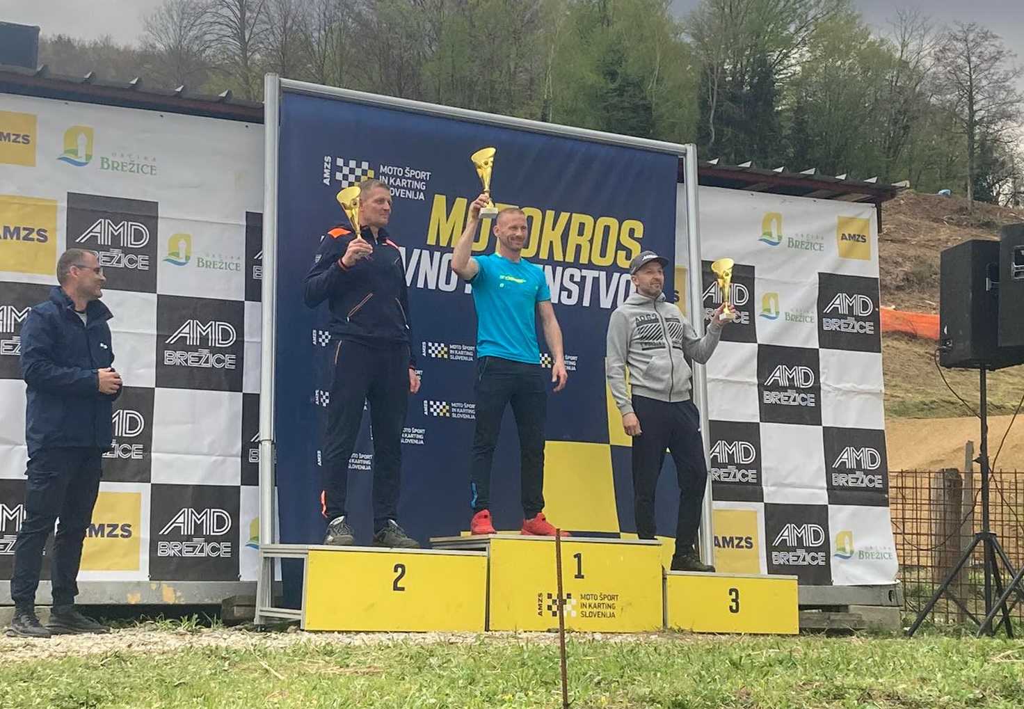 Motokrosist konjiškega društva Simon Lavrin sezono začel z zmago ...