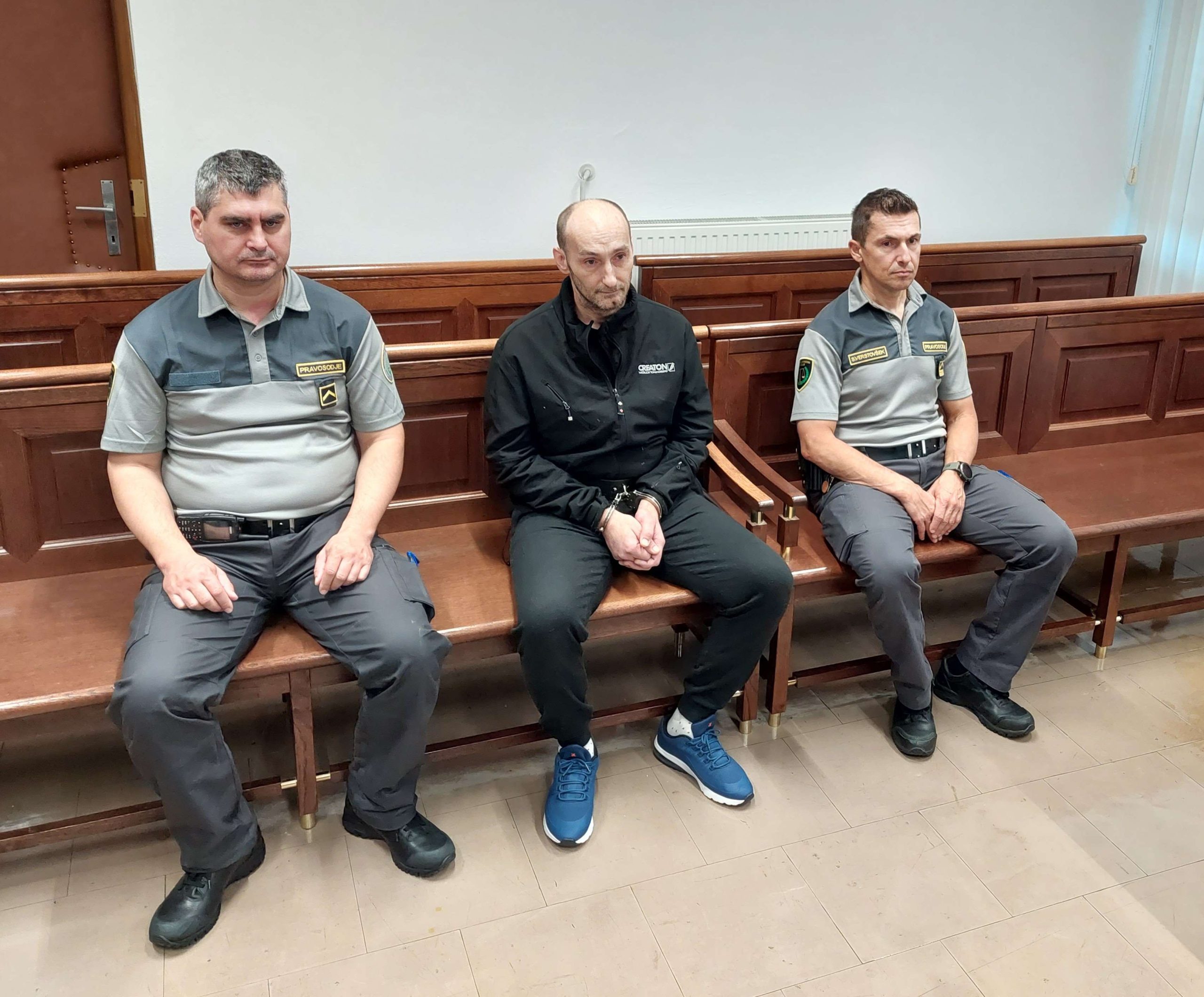 CELJE Začeli sojenje za poskus uboja v javnih sanitarijah - Novice.si
