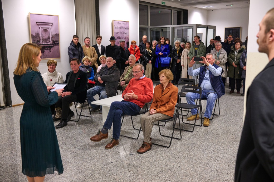 Adelma skozi Žanove oči - Novice.si