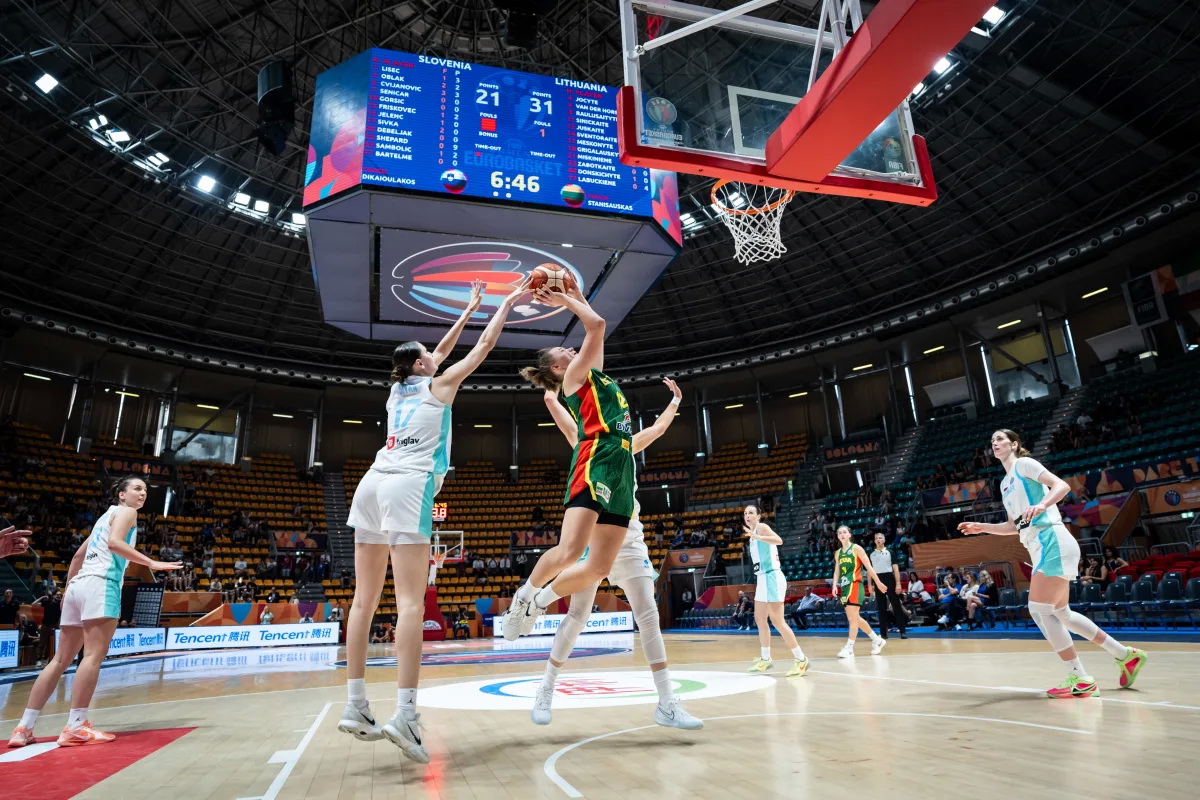 EuroBasket: Slovenke iz Bologne domov namesto v Pirej - Novice.si
